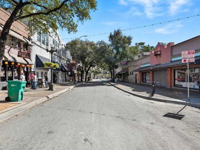 222 Losoya St, Unit 201, San Antonio, TX 78205 | MLS #596352 | Compass