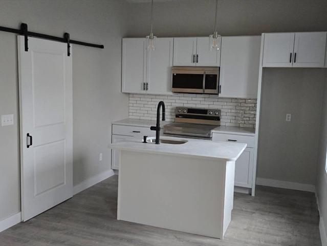 222 Montaup St, Unit B, Fall River, MA 02724 | MLS #73472 | Compass