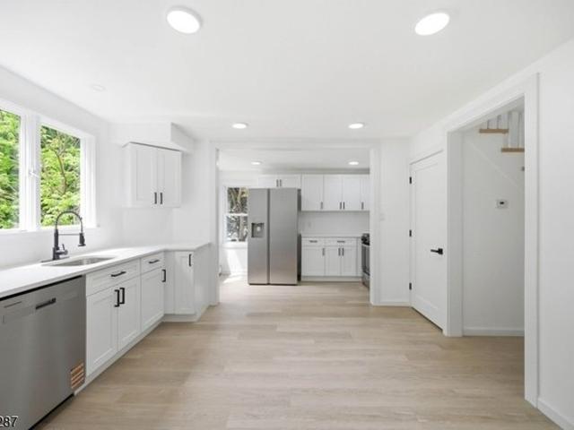 222 Main St, Newton, NJ 07860