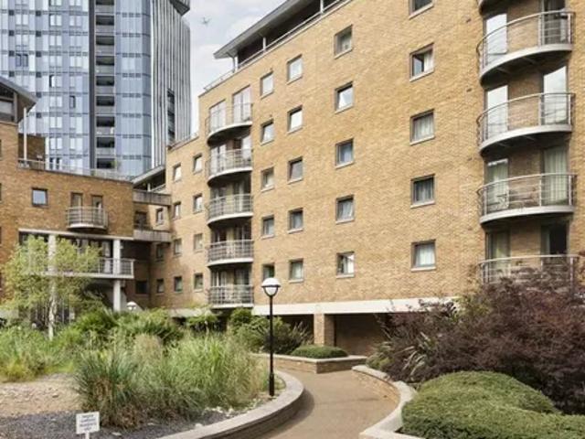 222 Marsh Wall, Cubitt Town, London, E14 9NF, United Kingdom | 2 bed apartment for rent #139404538 | Rentberry