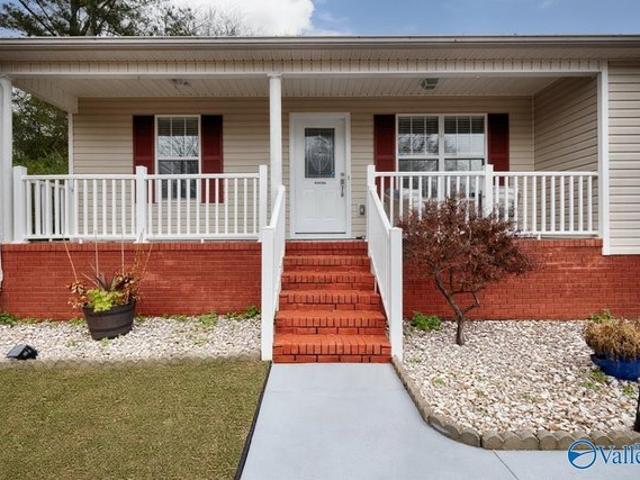 222 Mary Jo Isom Ln, Arab, AL 35016