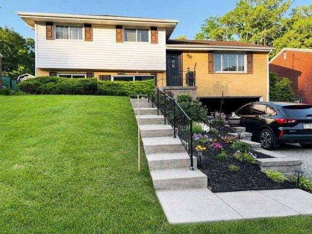 222 McKenzie Dr, Pittsburgh, PA 15235