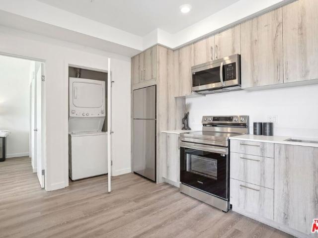 222 N Alvarado Street 208