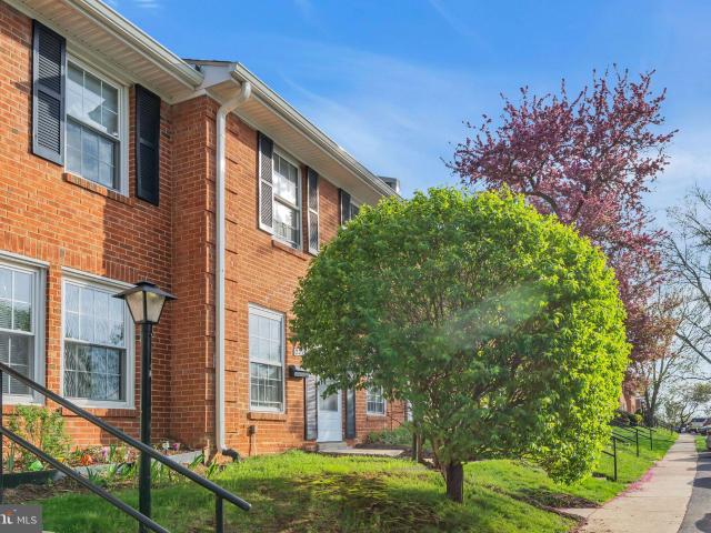 222 N Auburn Dr, Sterling, VA 20164 | MLS #VALO2120 | Compass