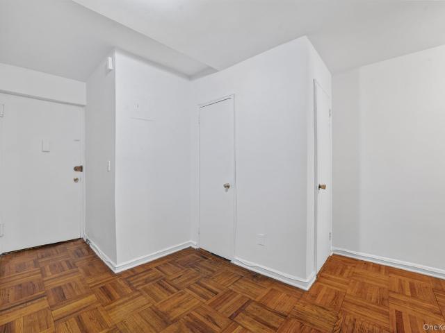 222 N Broadway 3D