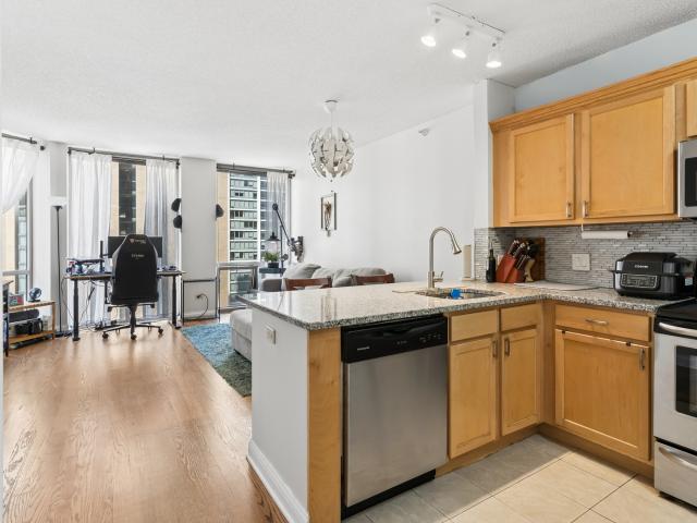 222 N Columbus Dr, Unit 2106, Chicago, IL 60601 | MLS #12623