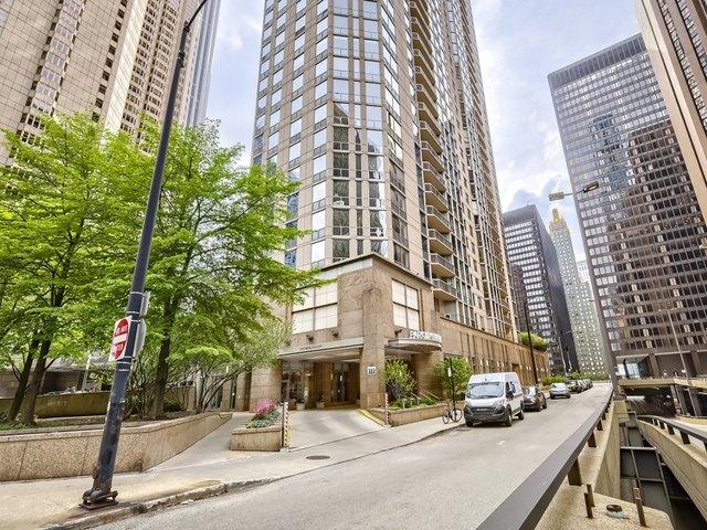 222 N Columbus Dr Apt 3207, Chicago, IL 60601