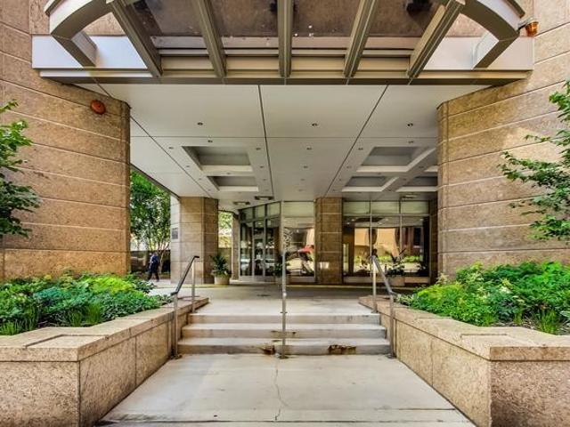 222 N Columbus Drive # 3805