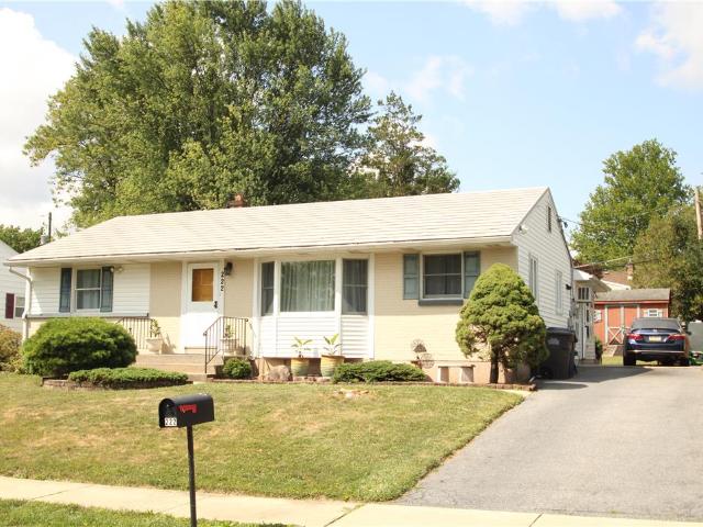 222 N Scenic Street