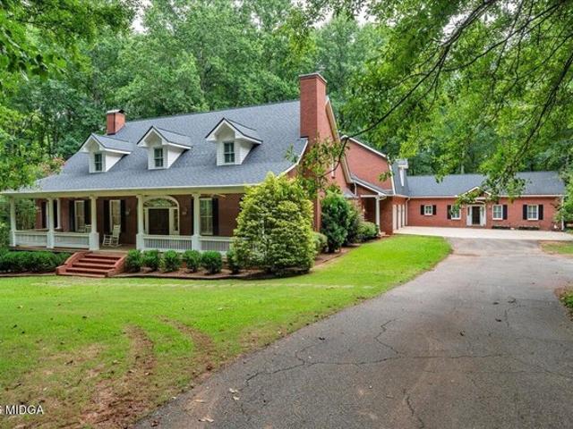 222 Newton Dr, Forsyth, GA 31029