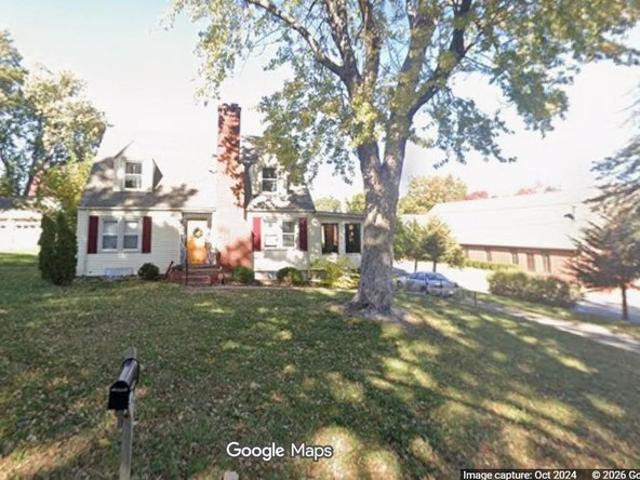 222 NE 43rd St, Kansas City, MO 64116