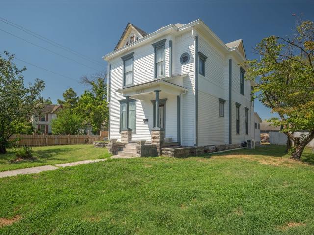 222 S Webb Street
