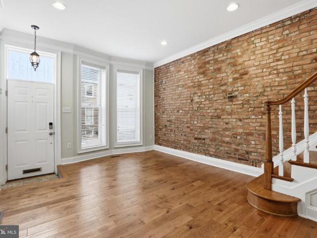 222 S Exeter Street