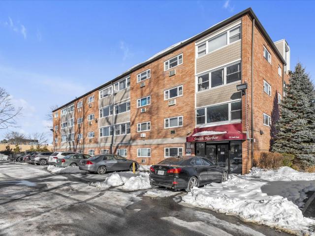 222 Smith St, Unit 4F, Freeport, NY 11520 | MLS #957061