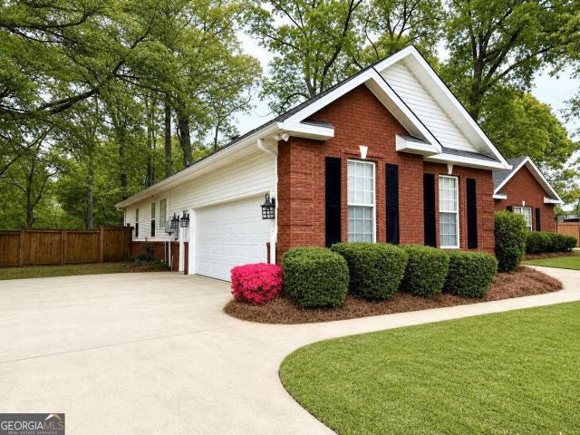 222 Santa Fe Trail