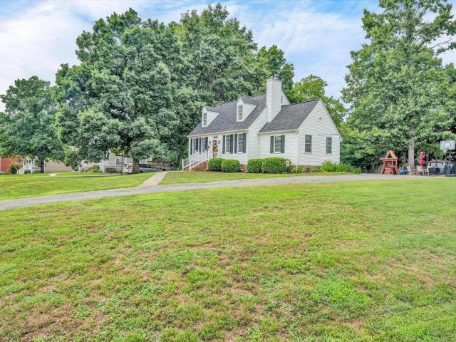 222 Shady Oak Drive