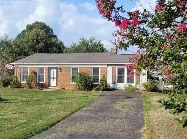 222 Sikeston Court, Troutman, NC 28166