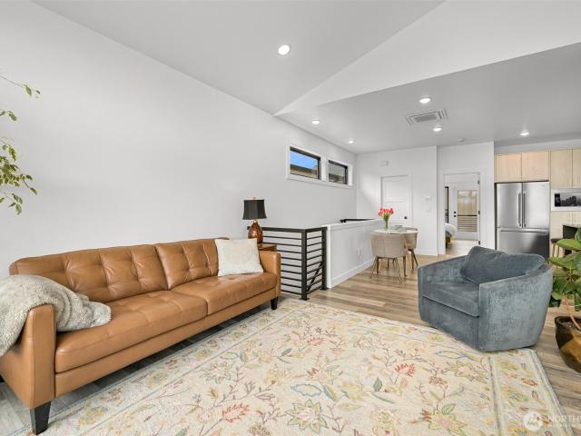 222 Skipping Stone Loop, Lynden, WA 98264 | MLS #2510
