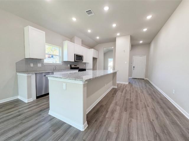 222 Spruce Lake Rd, Houston, TX 77336 | MLS #81107