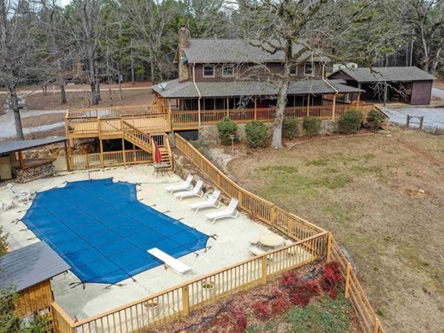 222 Sweetgum Rd, Calera, AL 35040