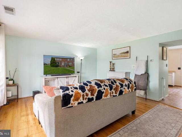 222 Parkside Drive