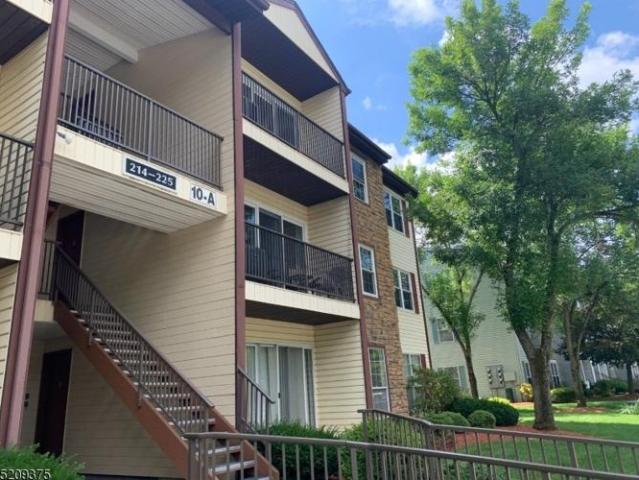 222 Robertson Way, Lincoln Park, NJ 07035