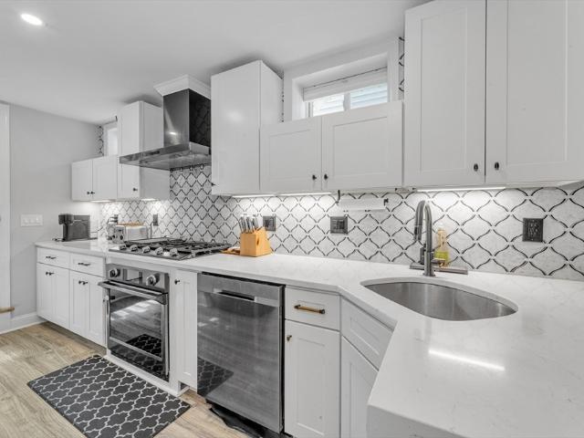 222 Roslindale Ave, Unit 1, Boston, MA 02131 | MLS #73497 | Compass
