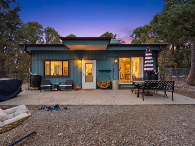 222 Raven Rd, Tijeras, NM 87059