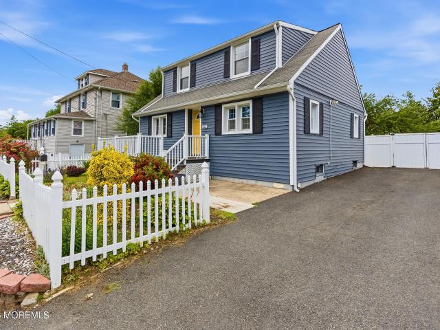 222 Raritan Street