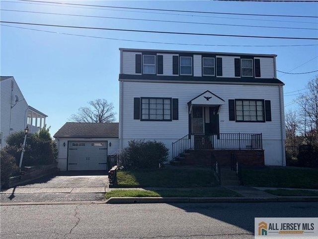 222 Remsen Ave, Woodbridge, NJ 07001