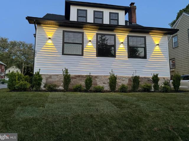222 Runnymede Avenue
