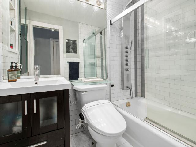 222 W 14TH Street 4E