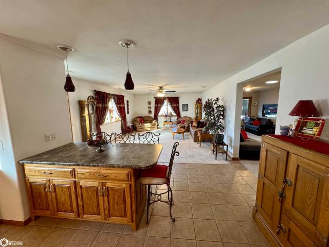 222 W 2nd Street