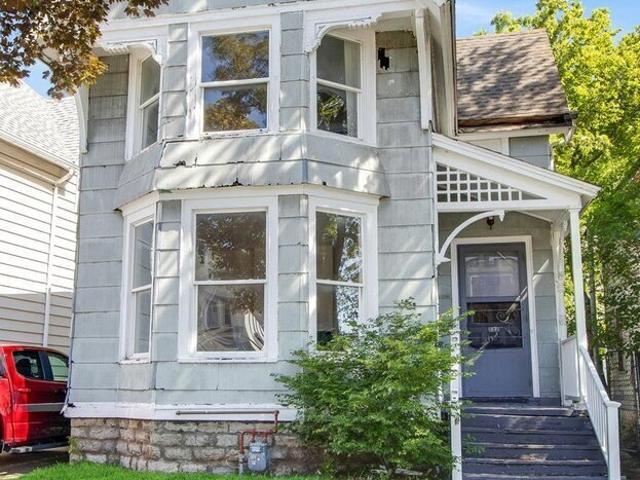 222 W Ferry St 4 beds, 1 full bath