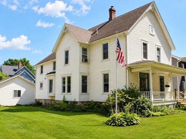 222 W Jackson St, Morris, IL 60450
