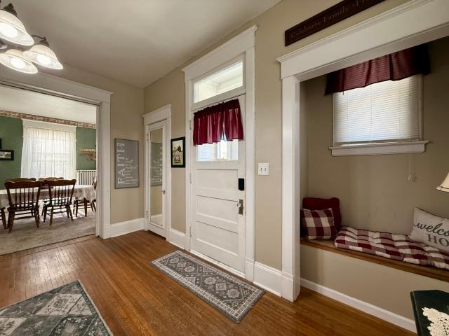 222 W Main Street