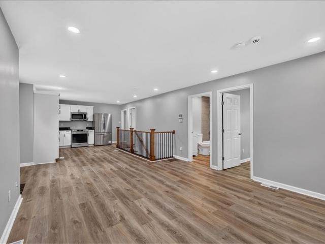 222 W Mill Street