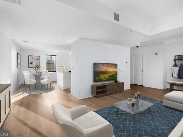 222 W Rittenhouse Square #PH04, Philadelphia, PA 19103