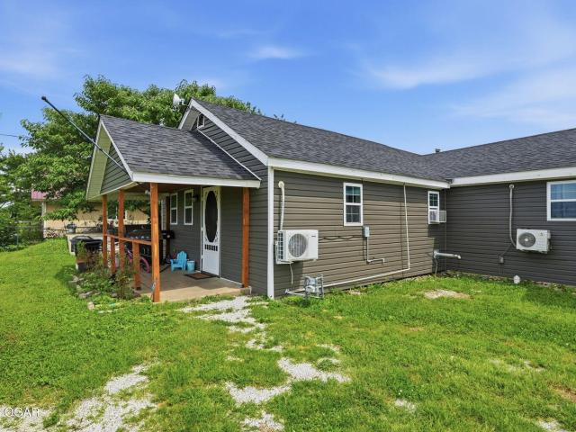 222 W Splitlog Street