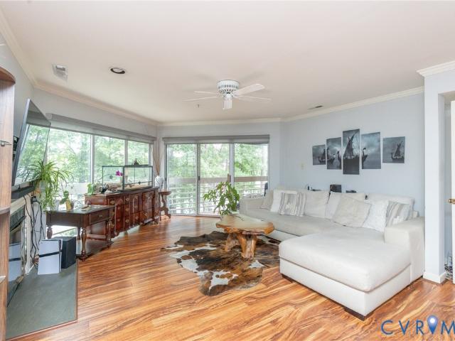 222 Water Pointe Court