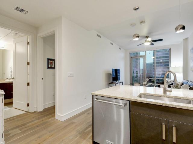 222 West Ave # 1911