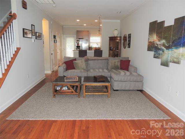 222 Torrence Street S # 20