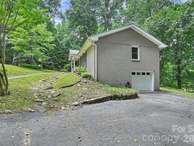 222 Timberlane Drive