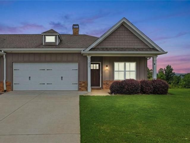 222 Village Dr, Dahlonega, GA 30533