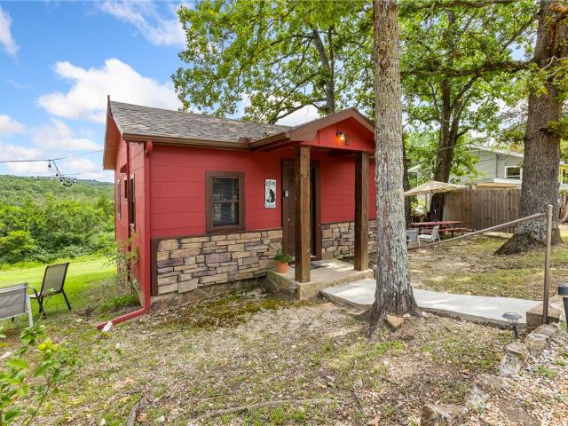 22344 & 22364 Hwy 281 N