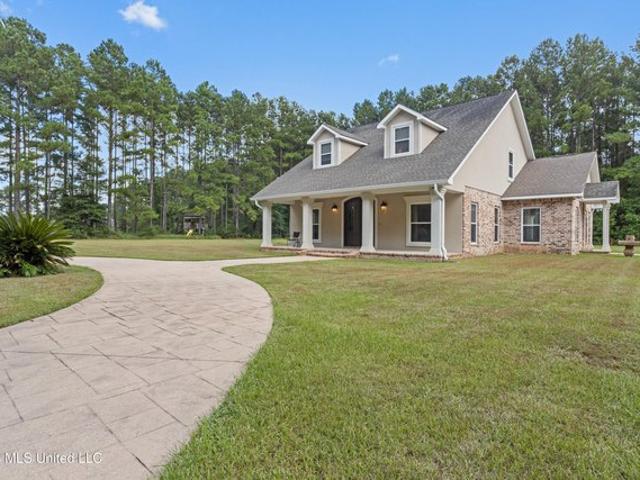22345 Blackwell Farm Rd, Saucier, MS 39574