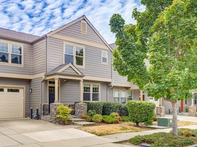 2234 Dollarhide Way, Ashland, OR 97520