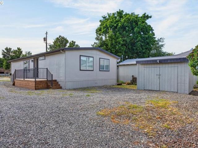 2234 East St, Baker City, OR 97814
