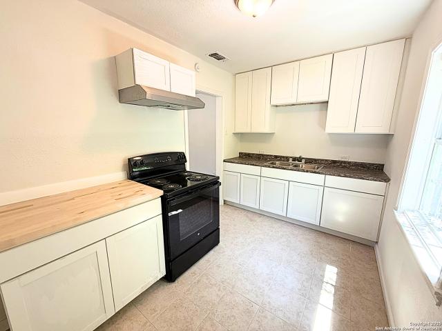 2234 Hays St, San Antonio, TX 78202 | MLS #1906