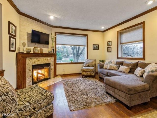 2234 W Glenlord Road
